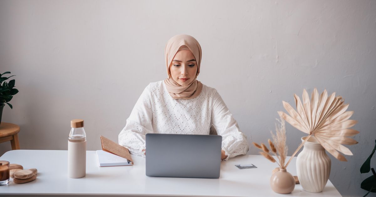 Navigating Religious Beliefs in the Workplace | 856-235-7075